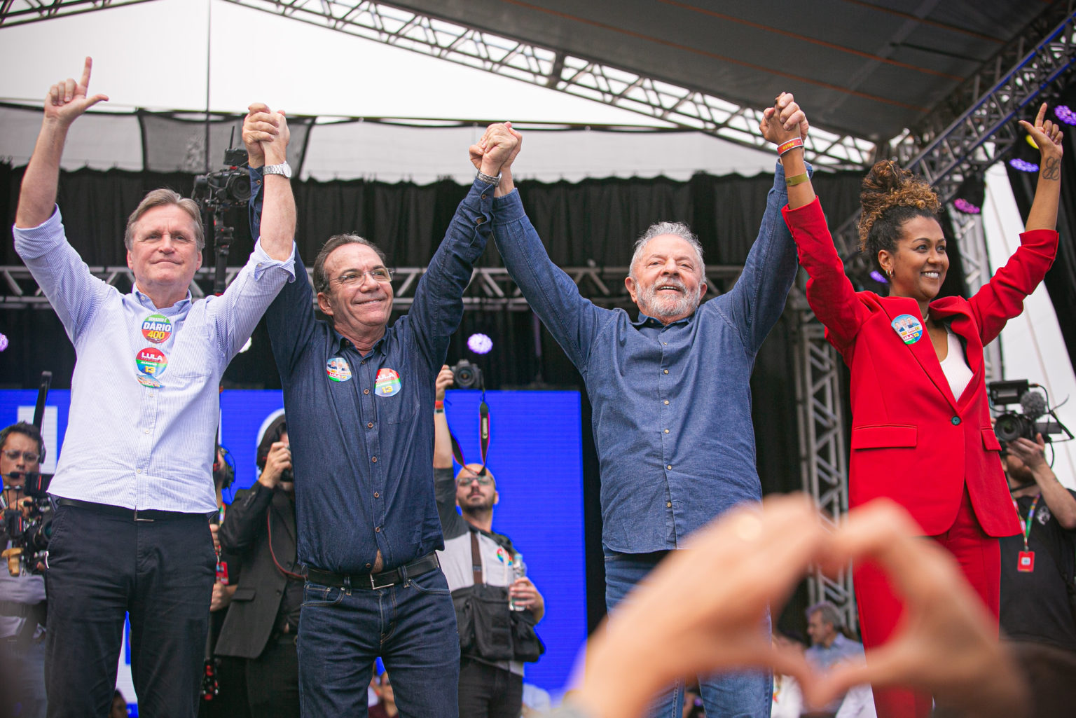 Em Santa Catarina, Lula lota comício e pede voto para o seu time ...
