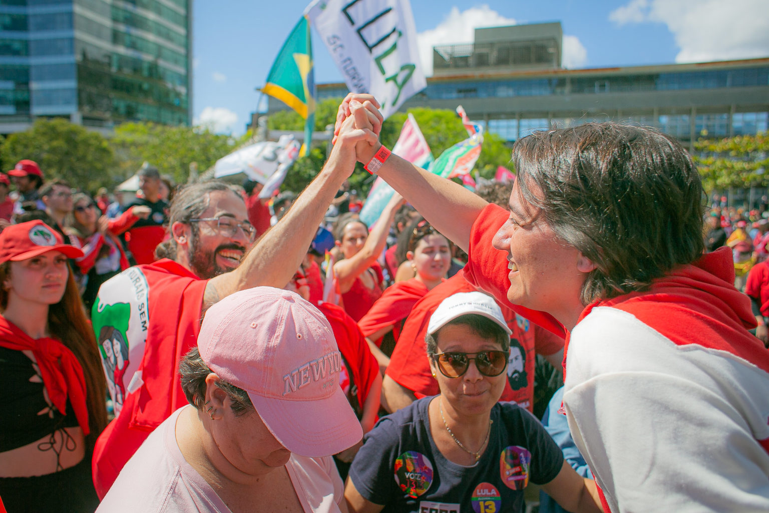 Em Santa Catarina, Lula lota comício e pede voto para o seu time ...